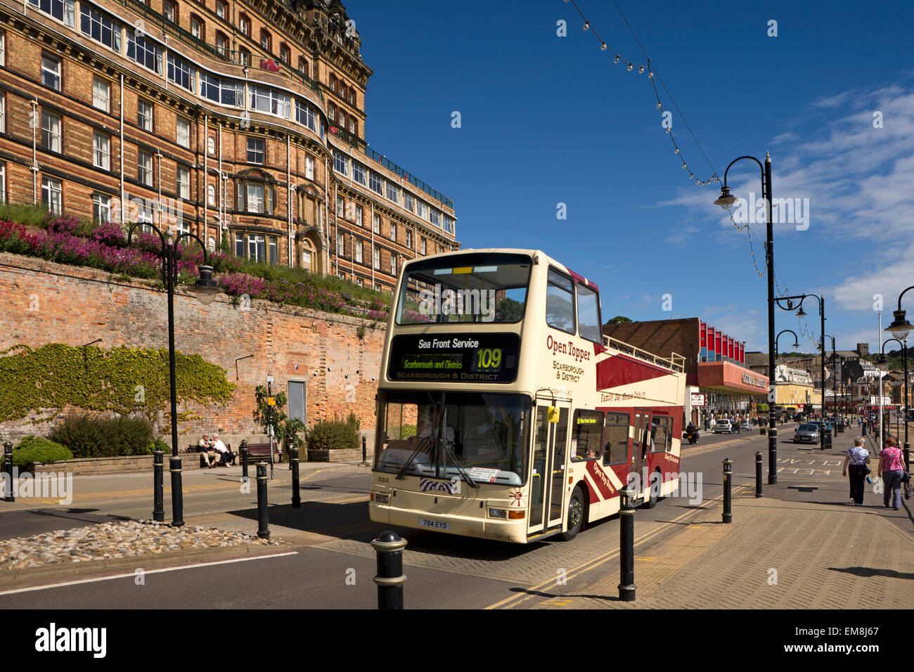 East yorkshire buses hi-res stock photography and images - Alamy
