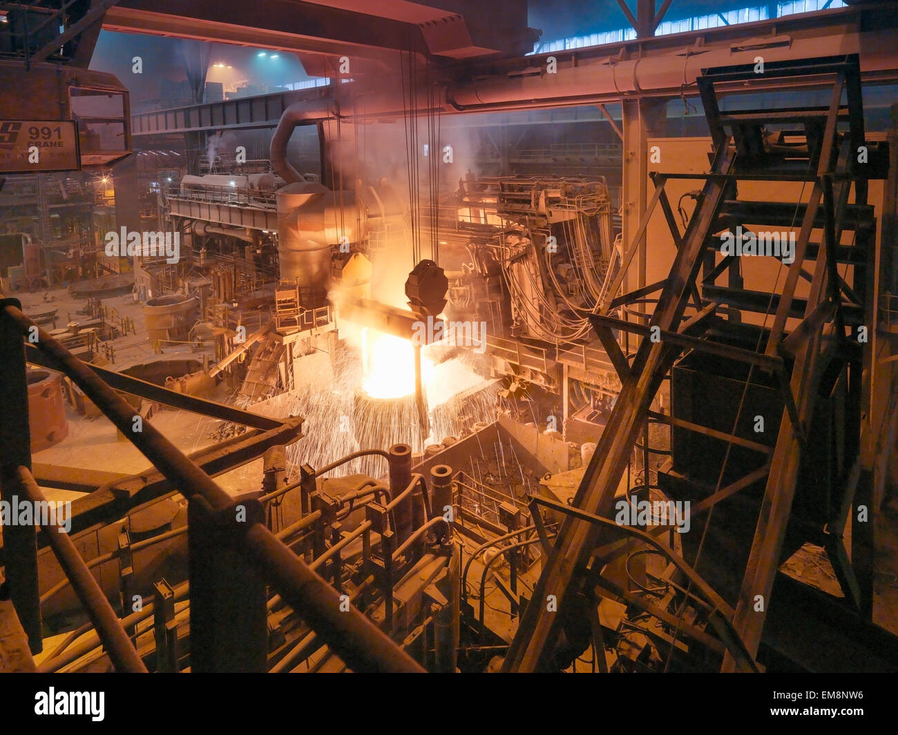 Sheffield steelworks hi-res stock photography and images - Alamy