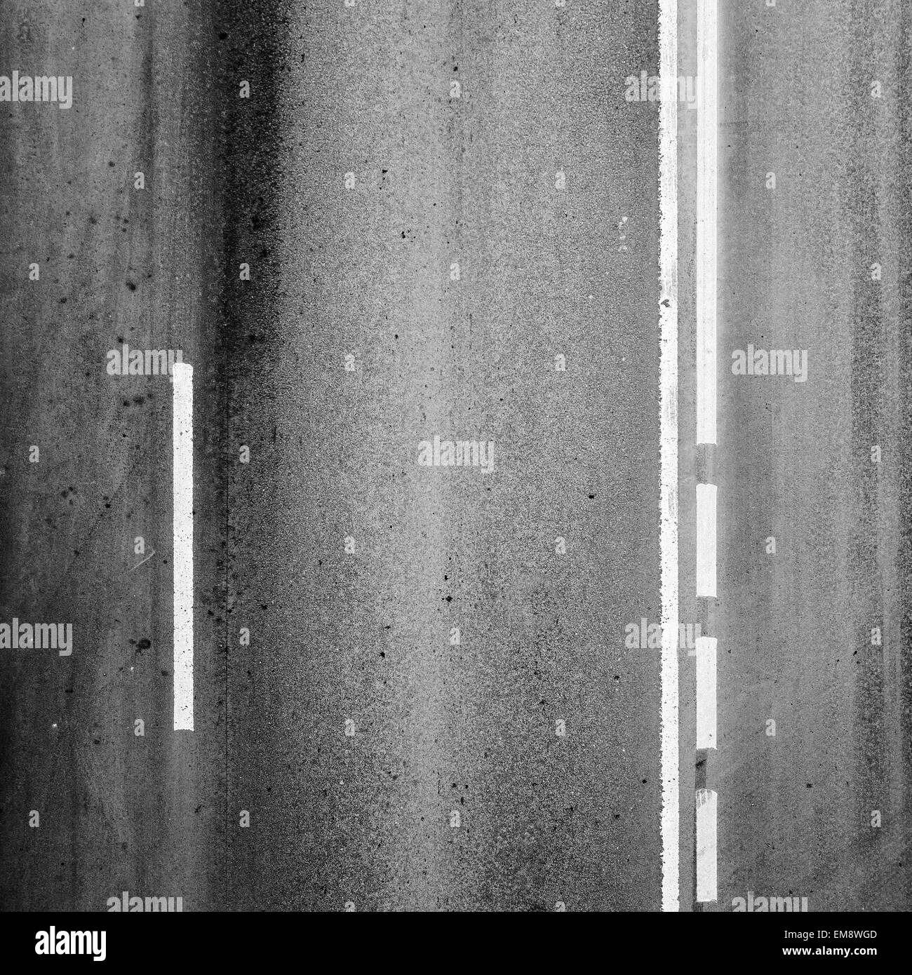 Road markings lines hi-res stock photography and images - Alamy