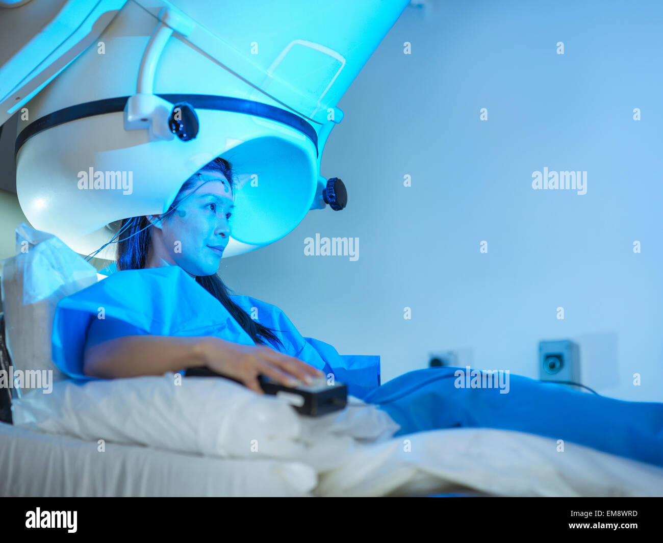 Magnetoencephalography Stock Photos & Magnetoencephalography Stock ...