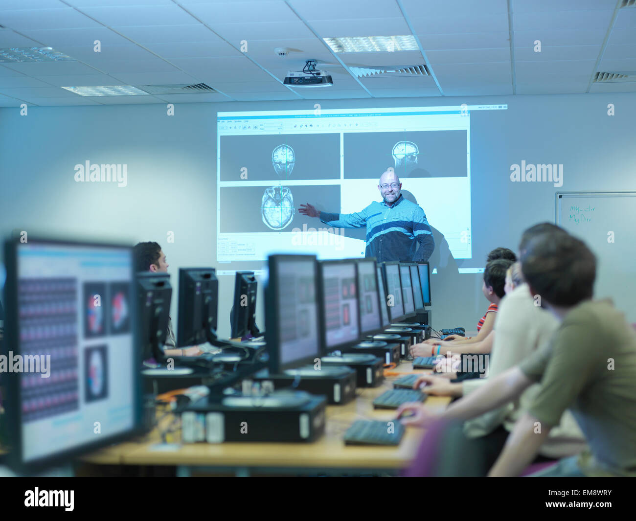 Technology teaching hi-res stock photography and images - Alamy