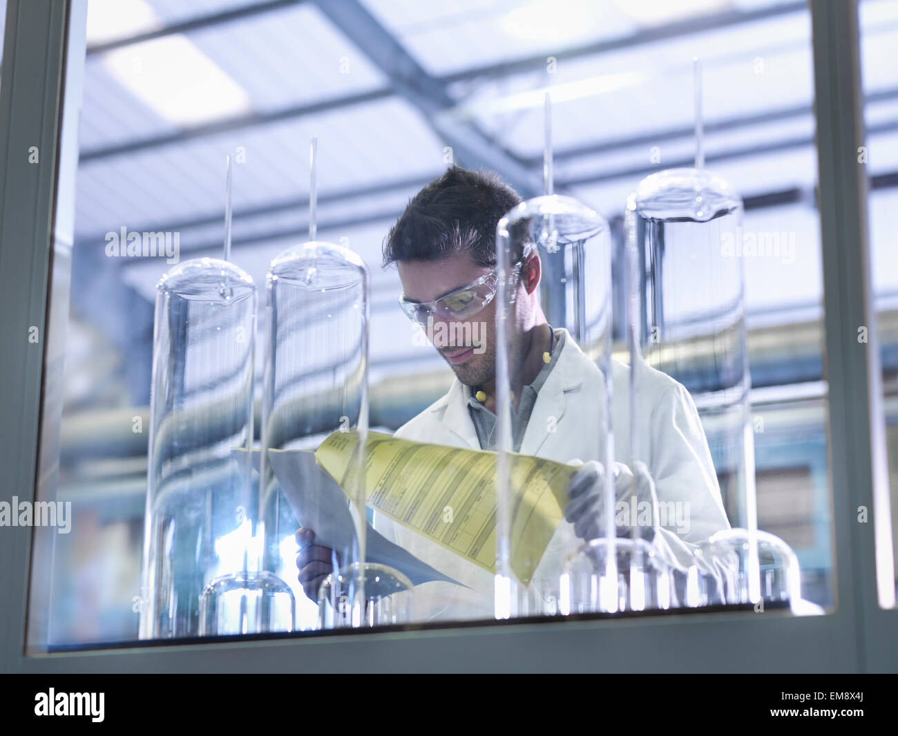 Quality Control Checks High Resolution Stock Photography and Images - Alamy