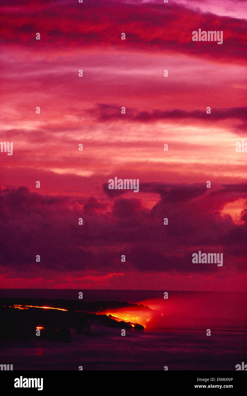 Hawaii, Big Island, Hawaii Volcanoes National Park, Lava Flows Into ...