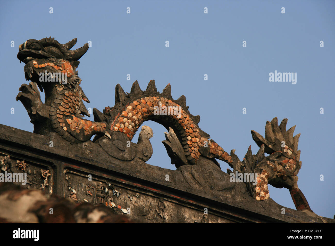 Ridgepole - Phuoc Kien temple - Hoi An - Vietnam - 02/14/09 Stock Photo ...
