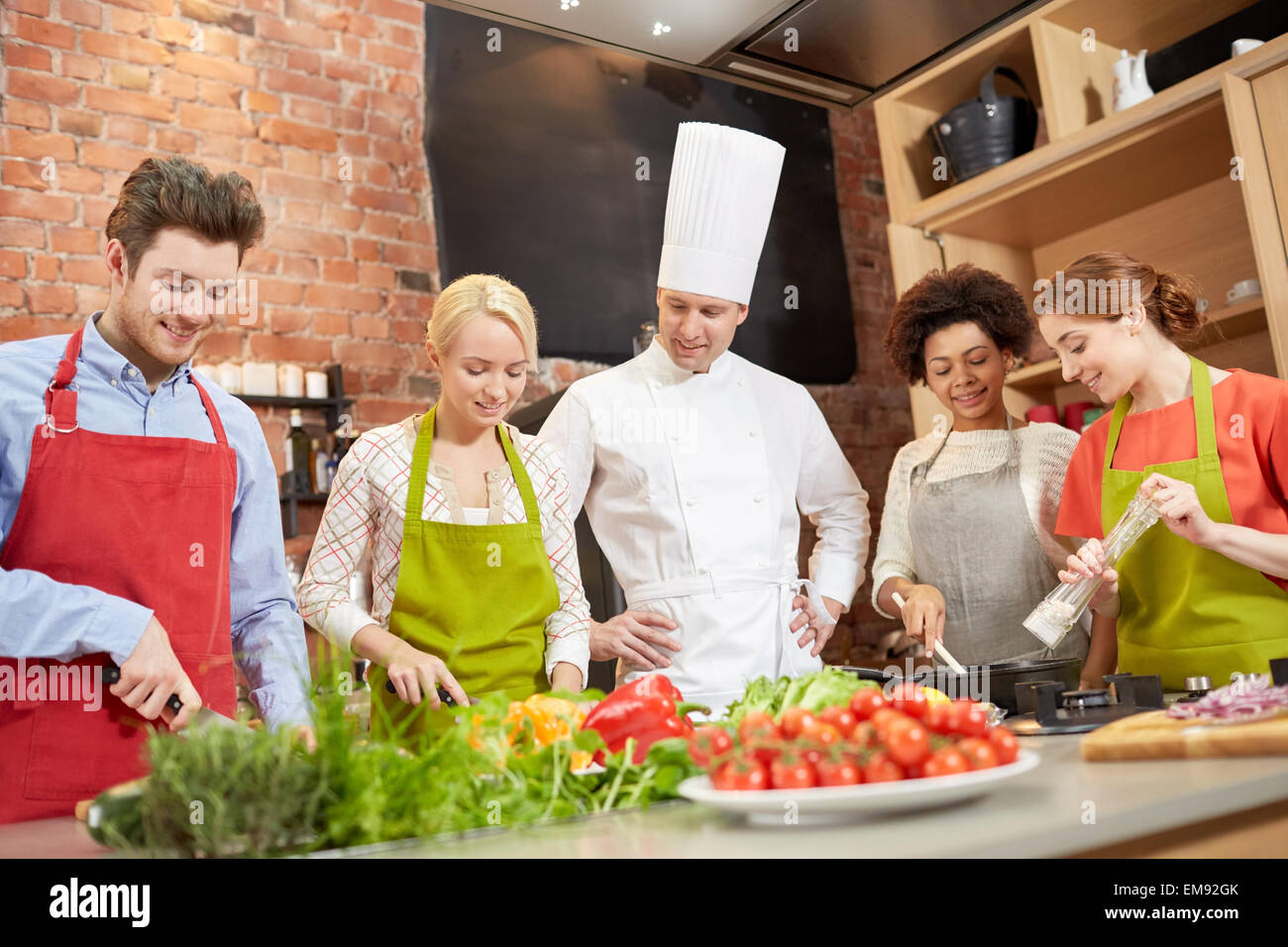 School kitchen cook hi-res stock photography and images - Alamy