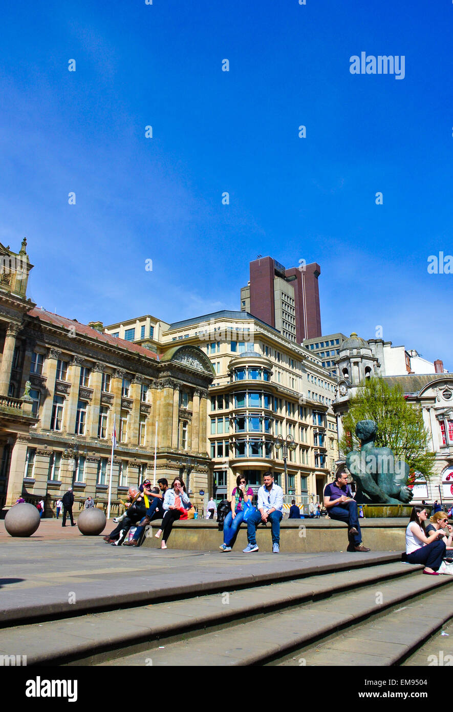 Birmingham museum and gallery hi-res stock photography and images - Alamy