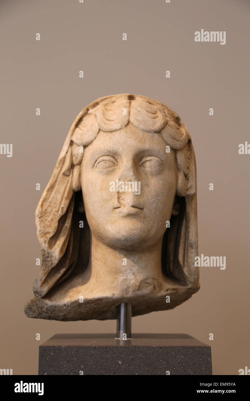 Marble portrait of the empress Faustina, the Younger (130-175) Wife of ...