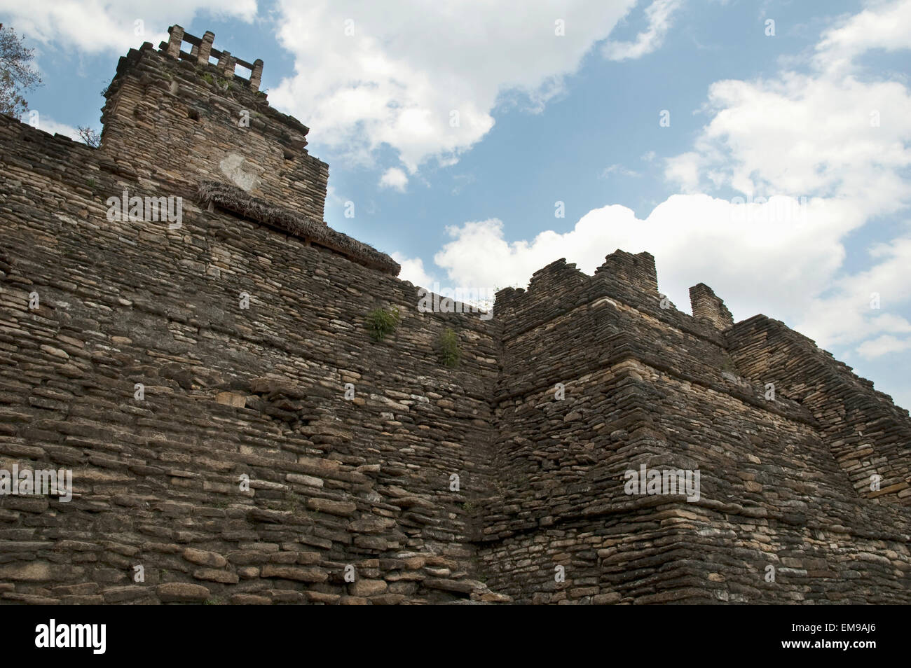 Roof Comb Of The Temple Of War, Tonina, Chiapas, Mexico Stock Photo - Alamy