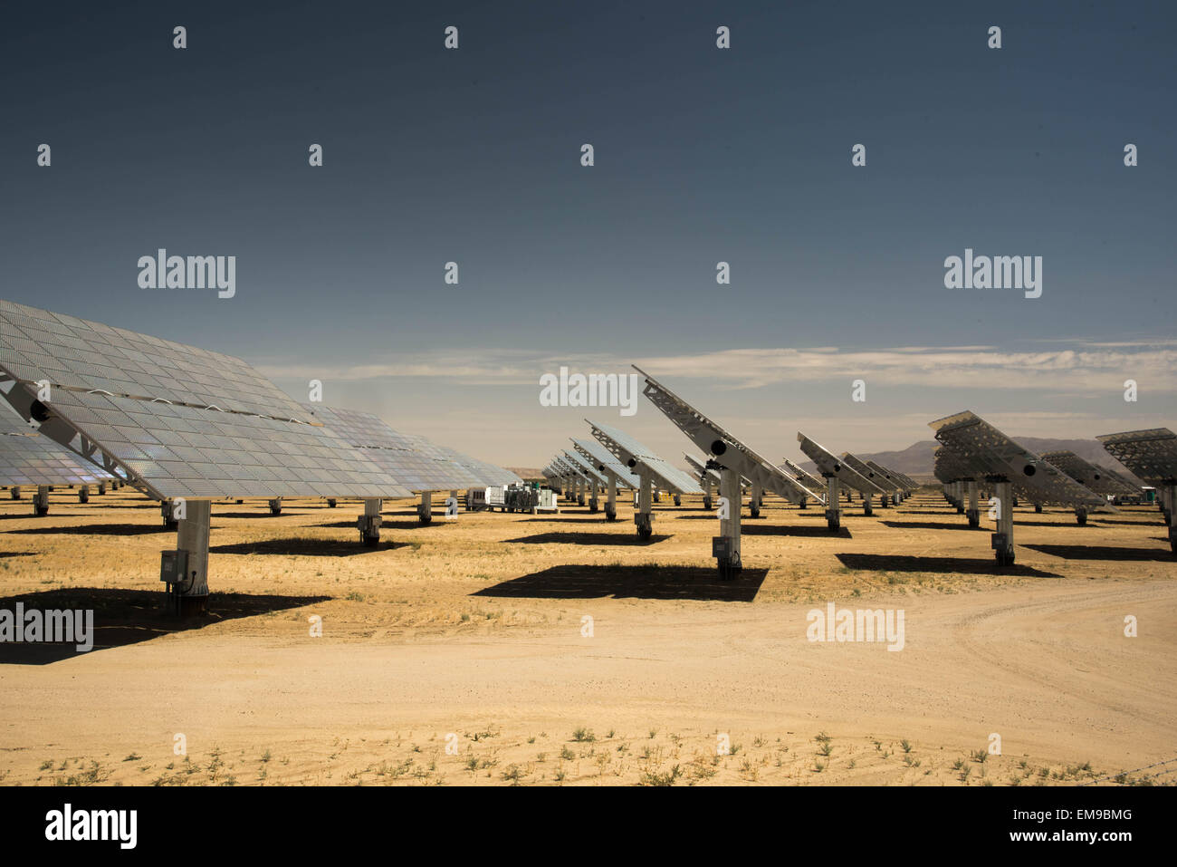 Borrego Springs, CA, USA. 11th Apr, 2015. Solar panels at solar energy ...