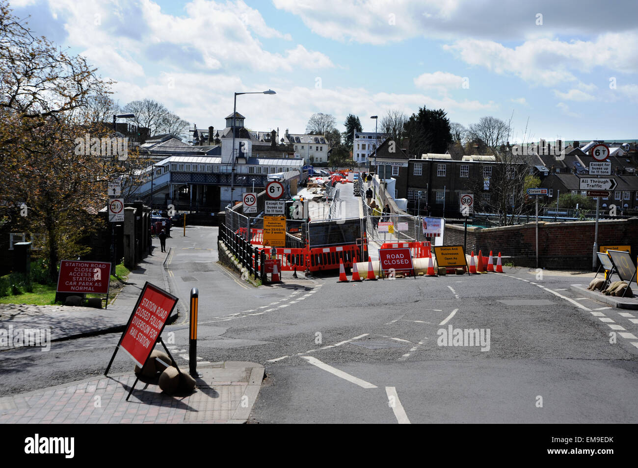 Sussex railway station hi-res stock photography and images - Alamy