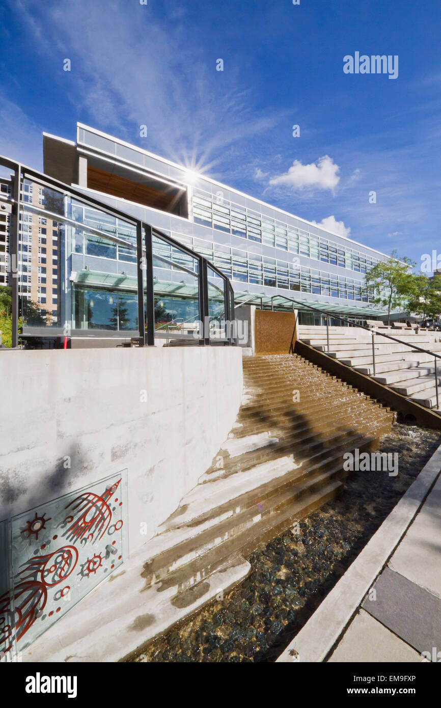 North vancouver city library hi-res stock photography and images - Alamy