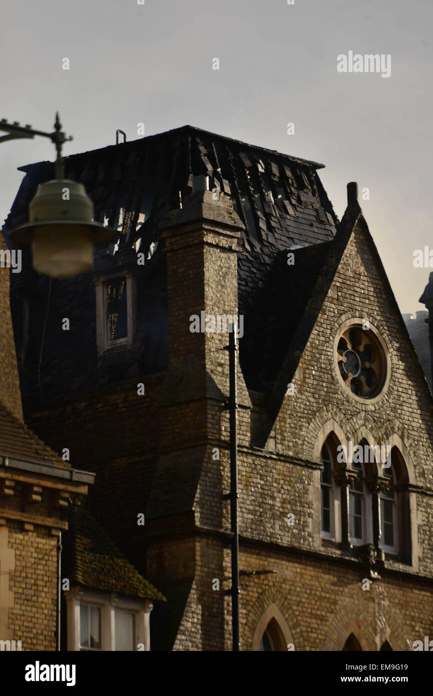 Oxford, UK. 17th April, 2015. Fire takes out the top floor of the ...