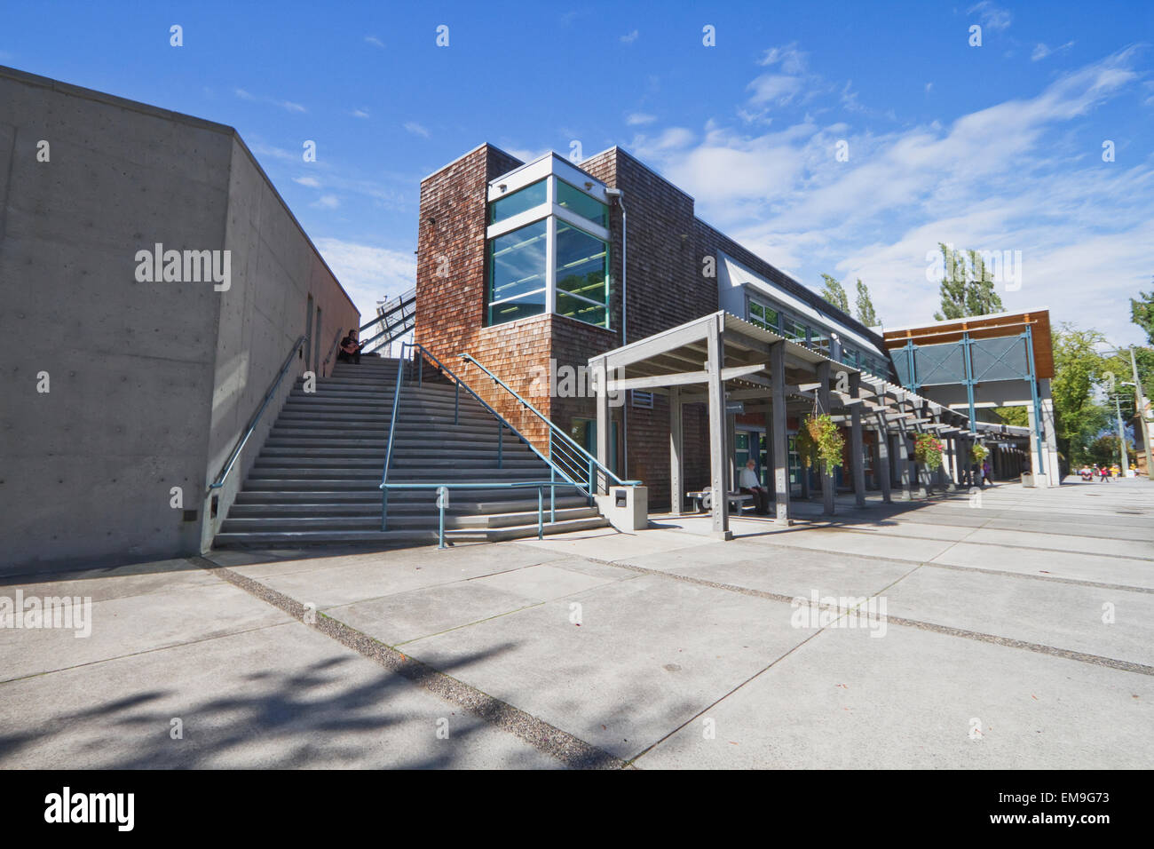 Shadbolt centre hi-res stock photography and images - Alamy