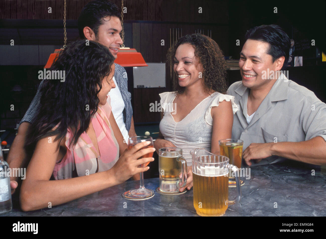 Couples out socializing hi-res stock photography and images - Alamy