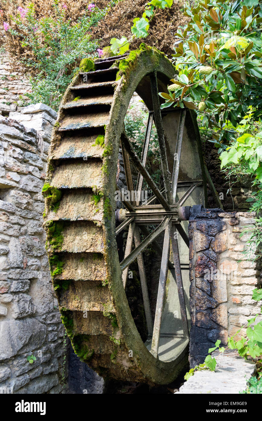 Old wooden water wheel with moss, Bulgaria Stock Photo - Alamy
