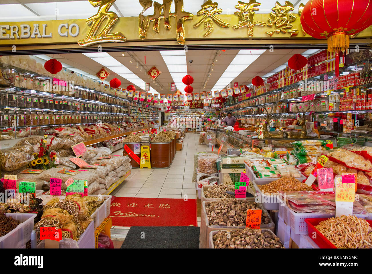 Chinese Traditional Medicine And Herb Store In Chinatown, Vancouver ...