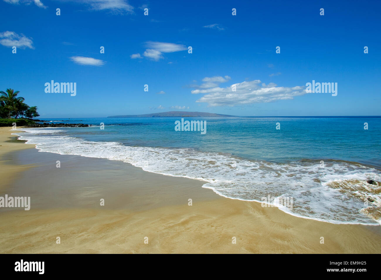 Hawaii, Maui, Wailea, Beautiful Polo Beach, Kahoolawe In Distance Stock ...