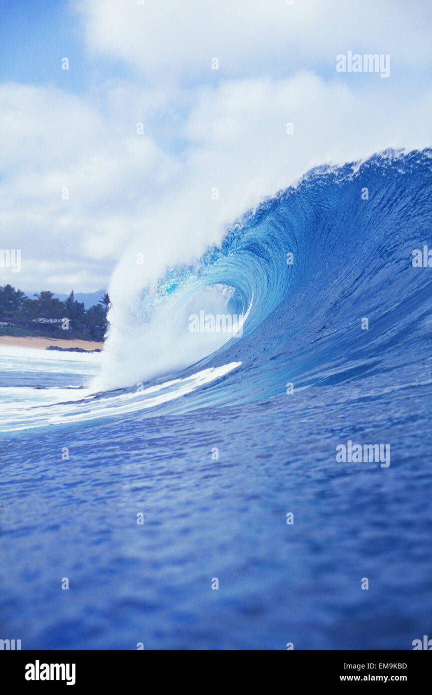 Hawaii, Oahu, Perfect Wave At Pipeline Stock Photo - Alamy