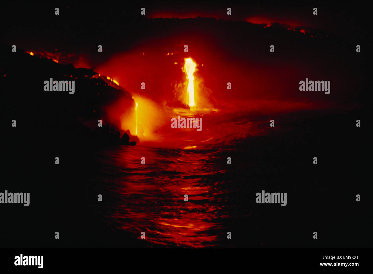 Hawaii, Big Island, Hawaii Volcanoes National Park, Lava Flows Into Ocean At Night, Bright Red ...