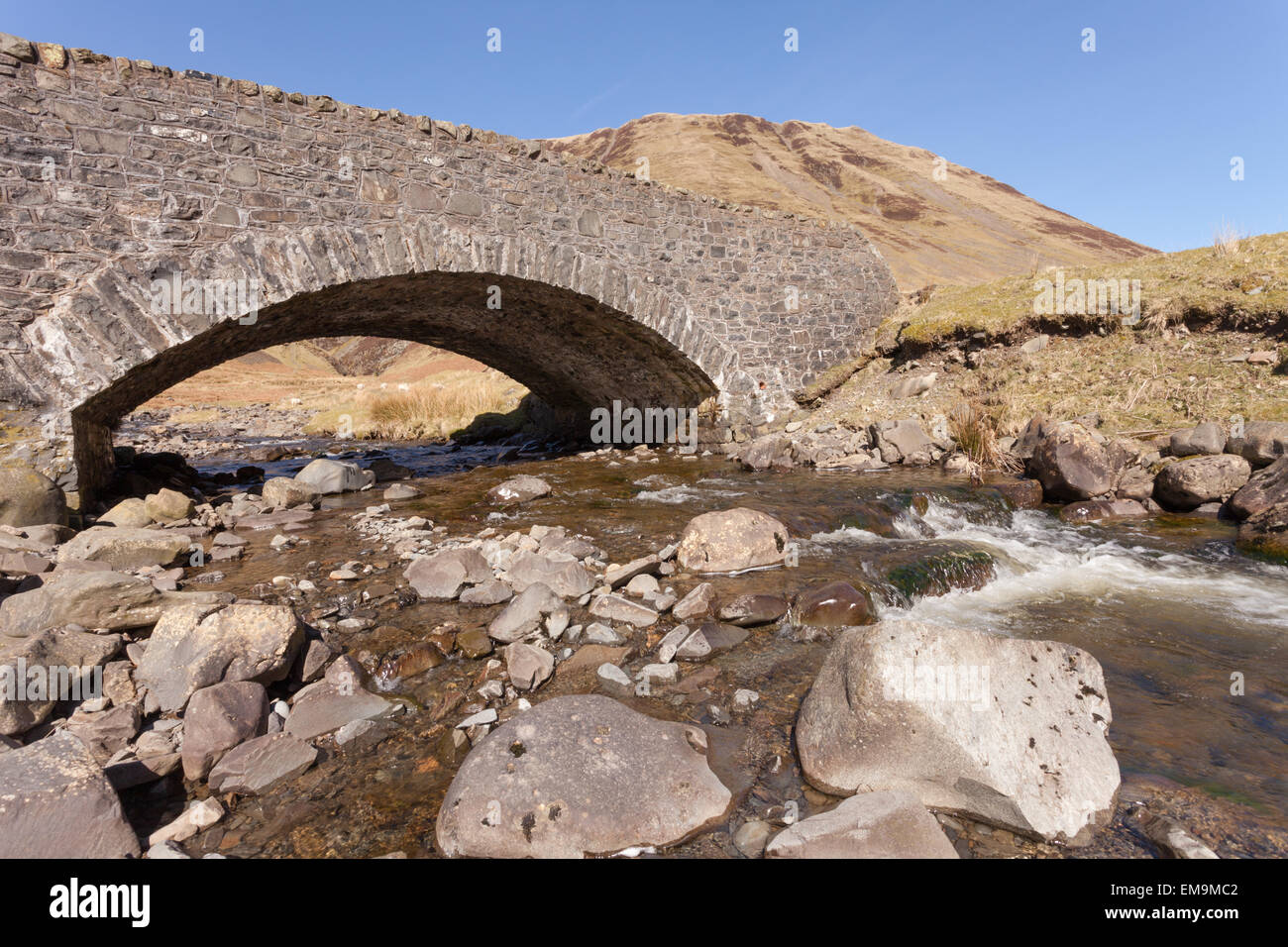 Traditional stone built bridge hi-res stock photography and images - Alamy