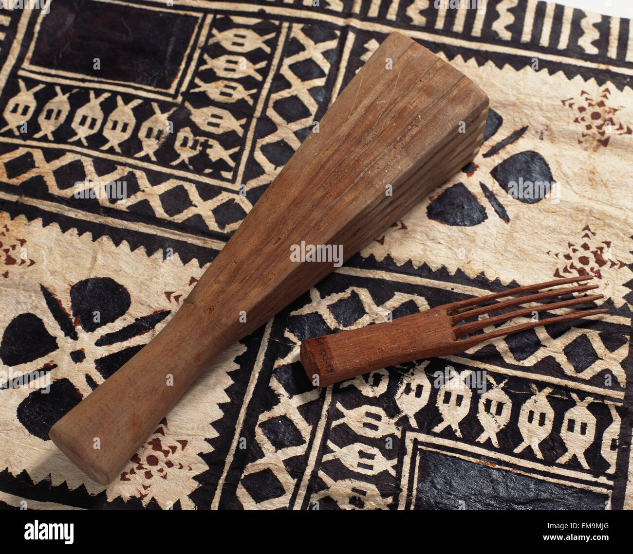 Tapa or kapa cloth hi-res stock photography and images - Alamy