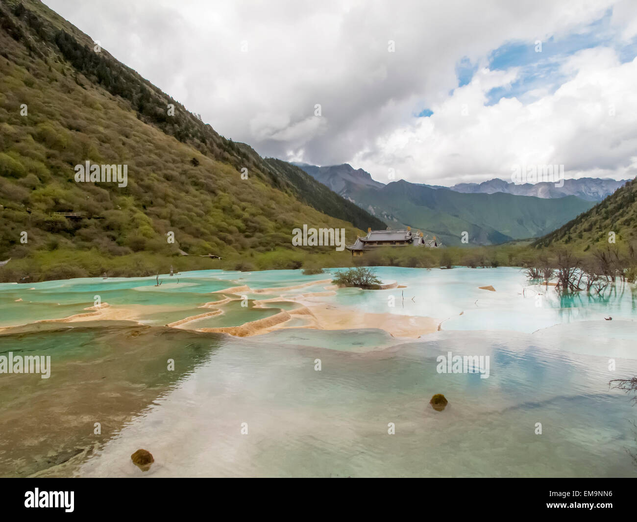 Huanglong hi-res stock photography and images - Alamy