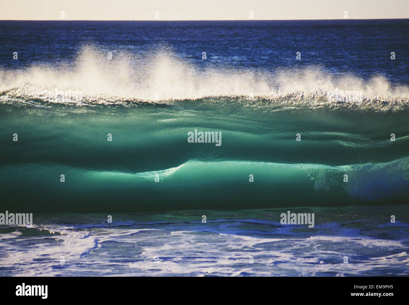 Hawaii, Oahu, Waves Crashing On The Waianae Coast Stock Photo - Alamy