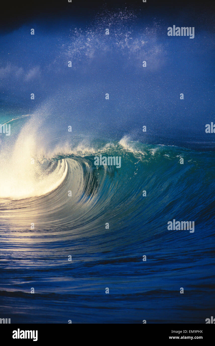 Wave curling over hi-res stock photography and images - Alamy