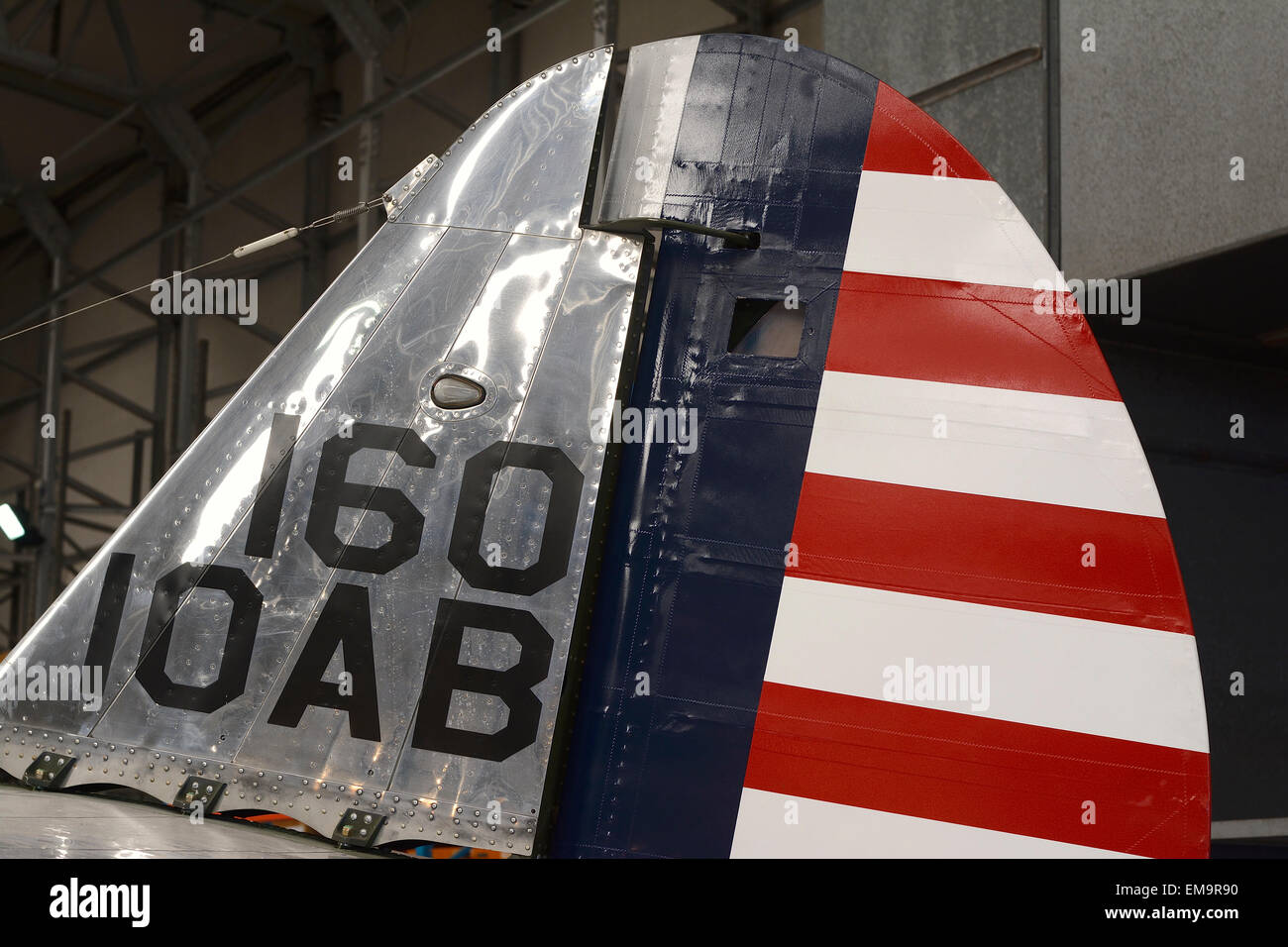 Airplane tail fin hi-res stock photography and images - Alamy