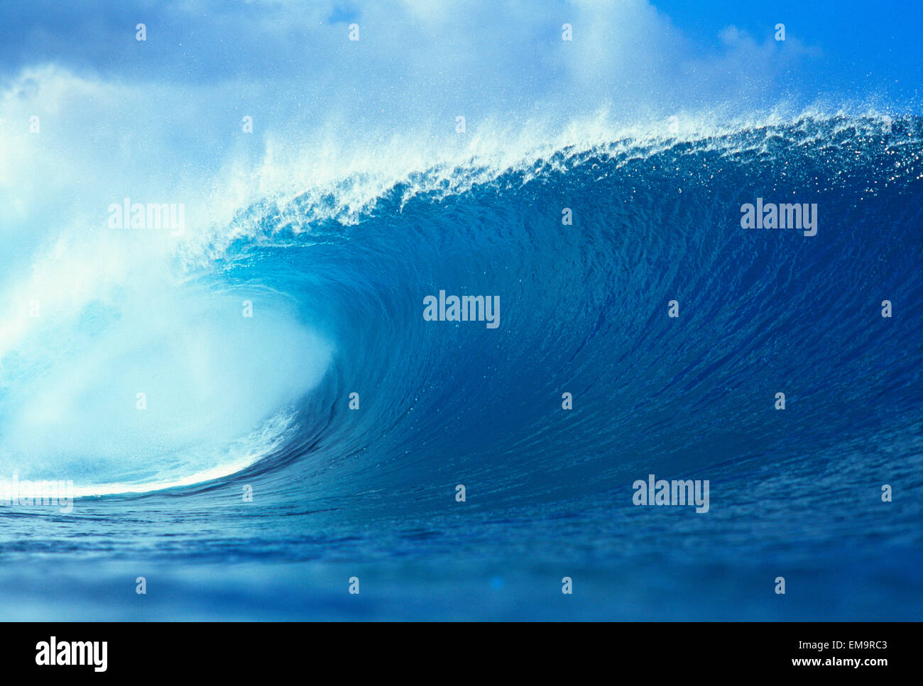 Wave curling over hi-res stock photography and images - Alamy