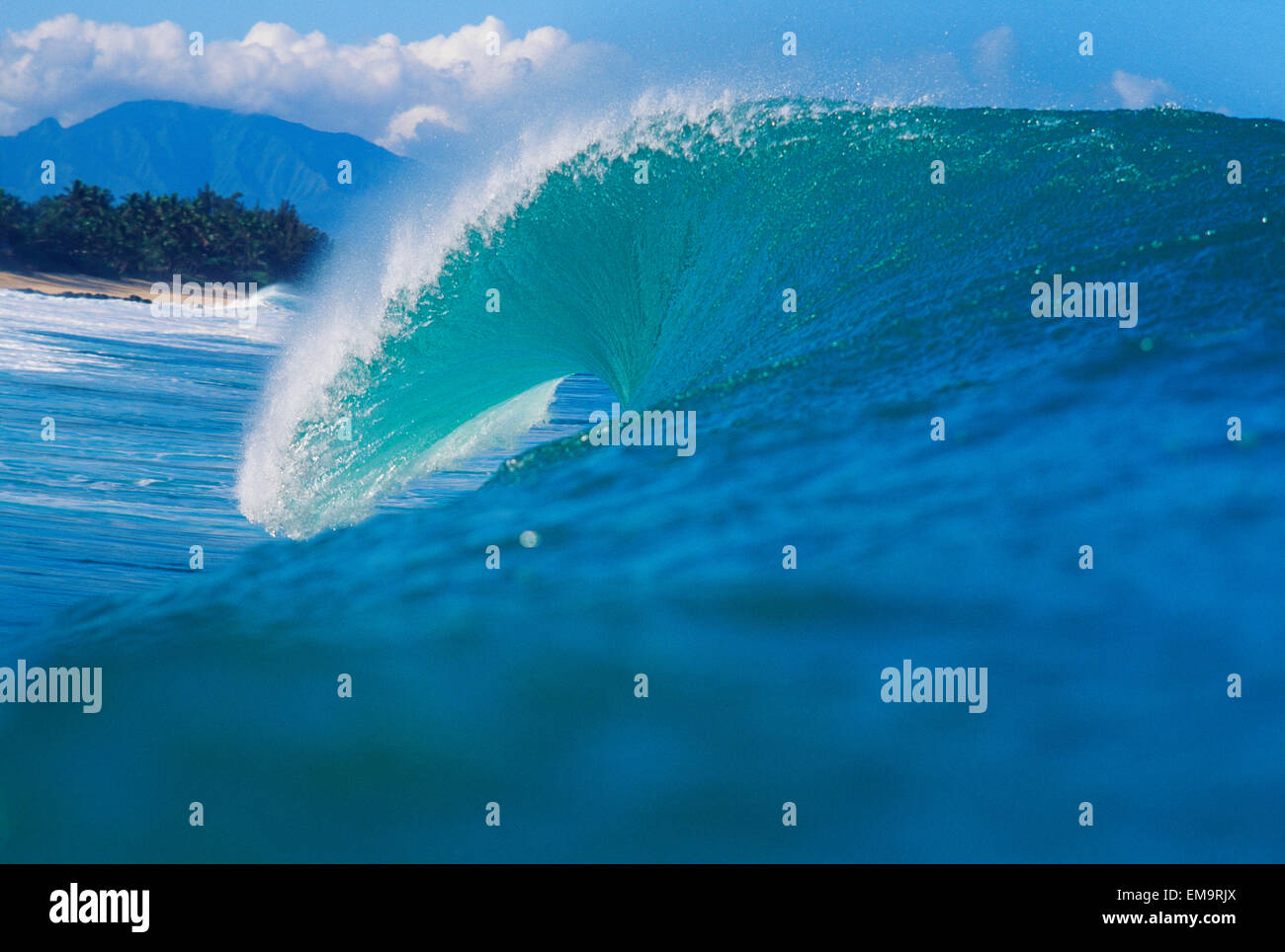 Slight wave hi-res stock photography and images - Alamy