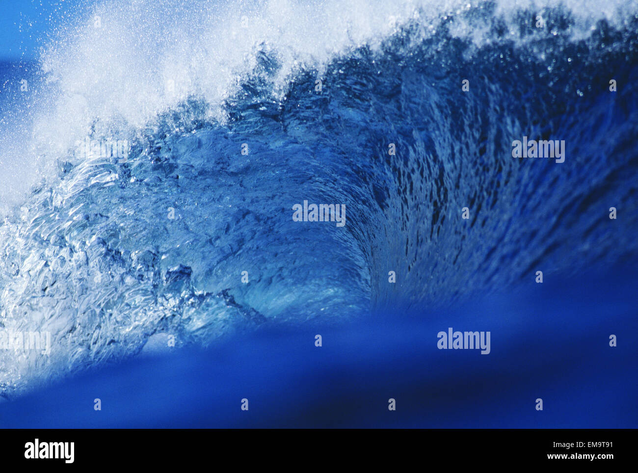 Hawaii, Oahu, Perfect Wave At Pipeline Stock Photo - Alamy