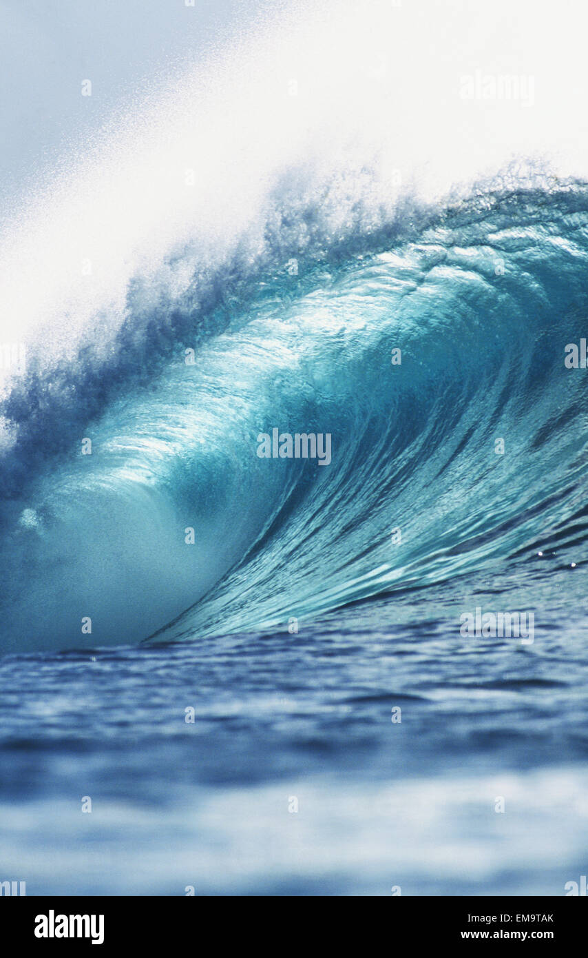 Hawaii, Oahu, Perfect Wave At Pipeline Stock Photo - Alamy