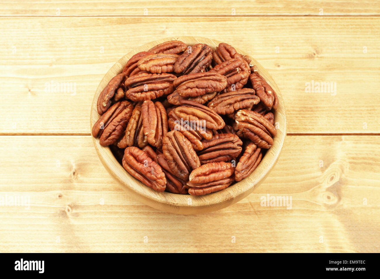 Pecan nuts in rustic hi-res stock photography and images - Alamy