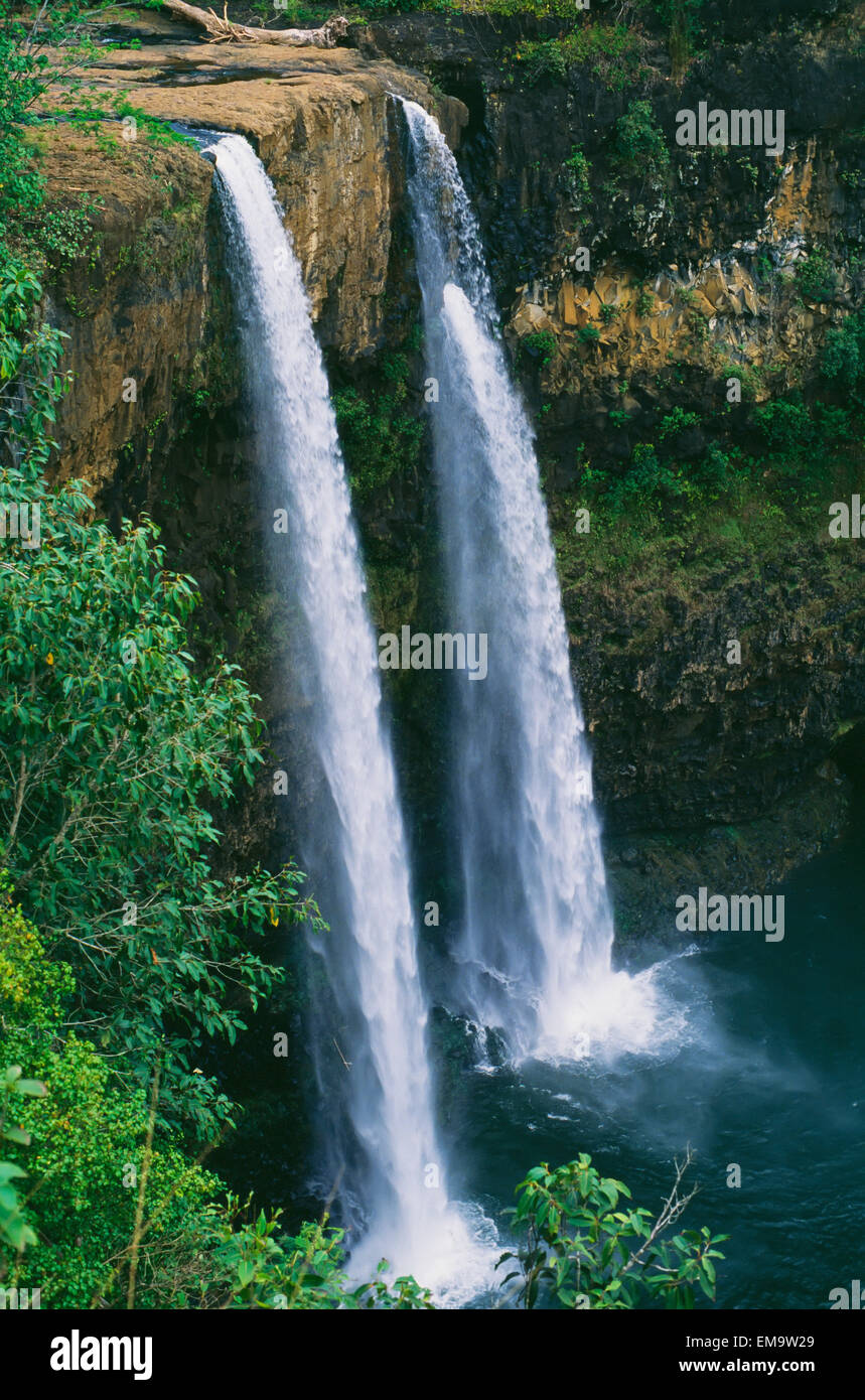 Hawaii, Kauai, Wailua Falls, 80 Foot High Waterfall Cascading Into Deep ...