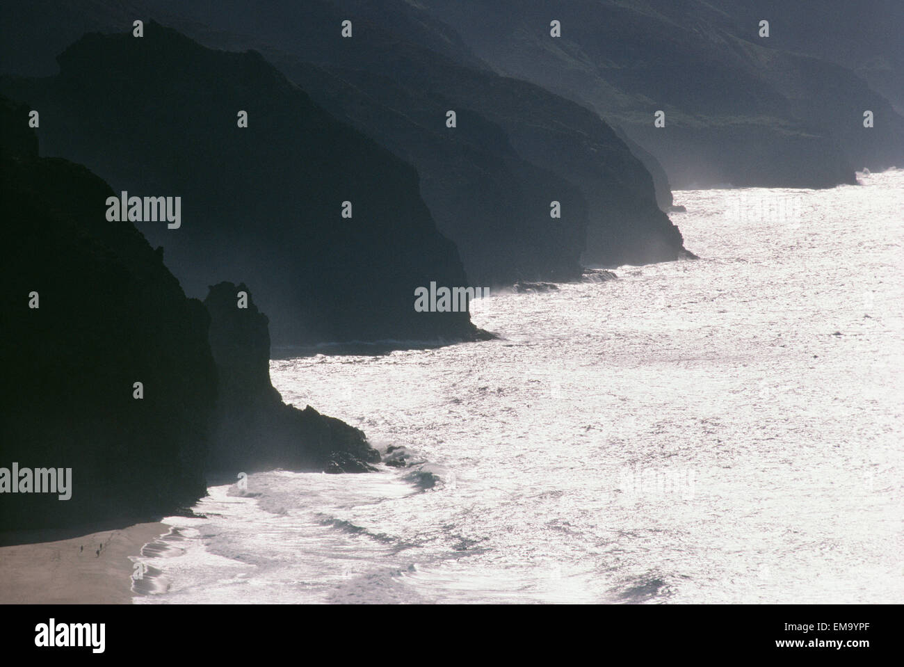 Hawaii, Kauai, Na Pali Coast, Kalalau Beach Cliffs Stock Photo - Alamy