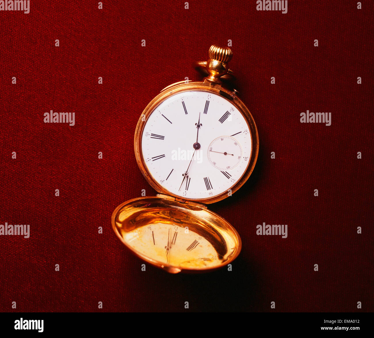 Image Of Gold Pocket Watch, Laying On Dark Background Stock Photo - Alamy