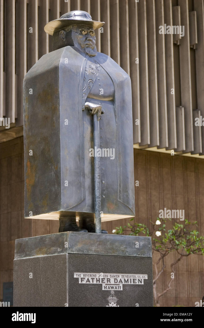Hawaii, Oahu, Honolulu, Father Damien Statue At Hawaii State Capitol ...