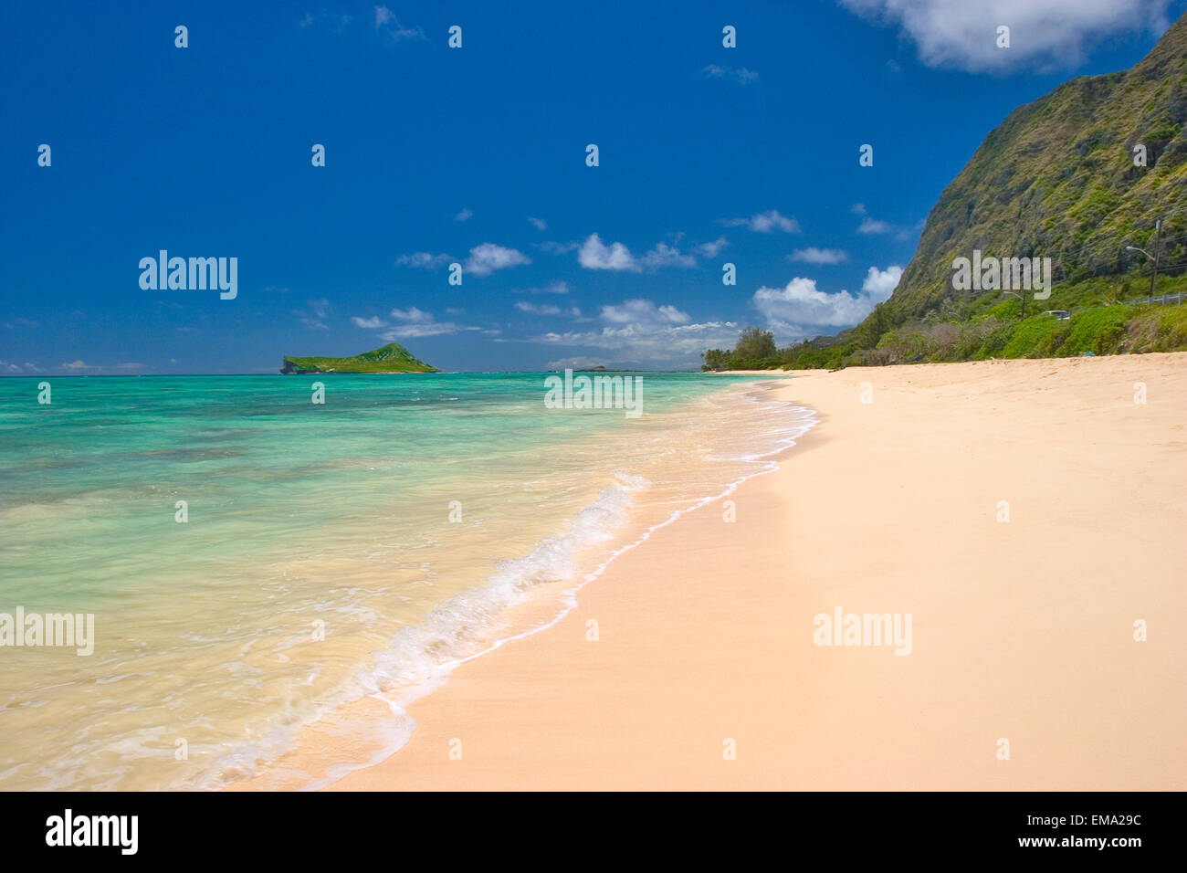 Hawaii, Oahu, Ocean, Cliff And View Of Rabbit Island From Makapu'u ...