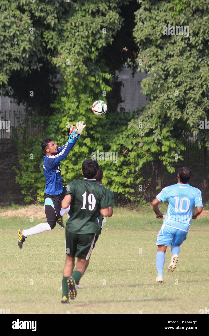 Lahore, Pakistan. 17th Apr, 2015. Pakistani players of HBL & PAF ...