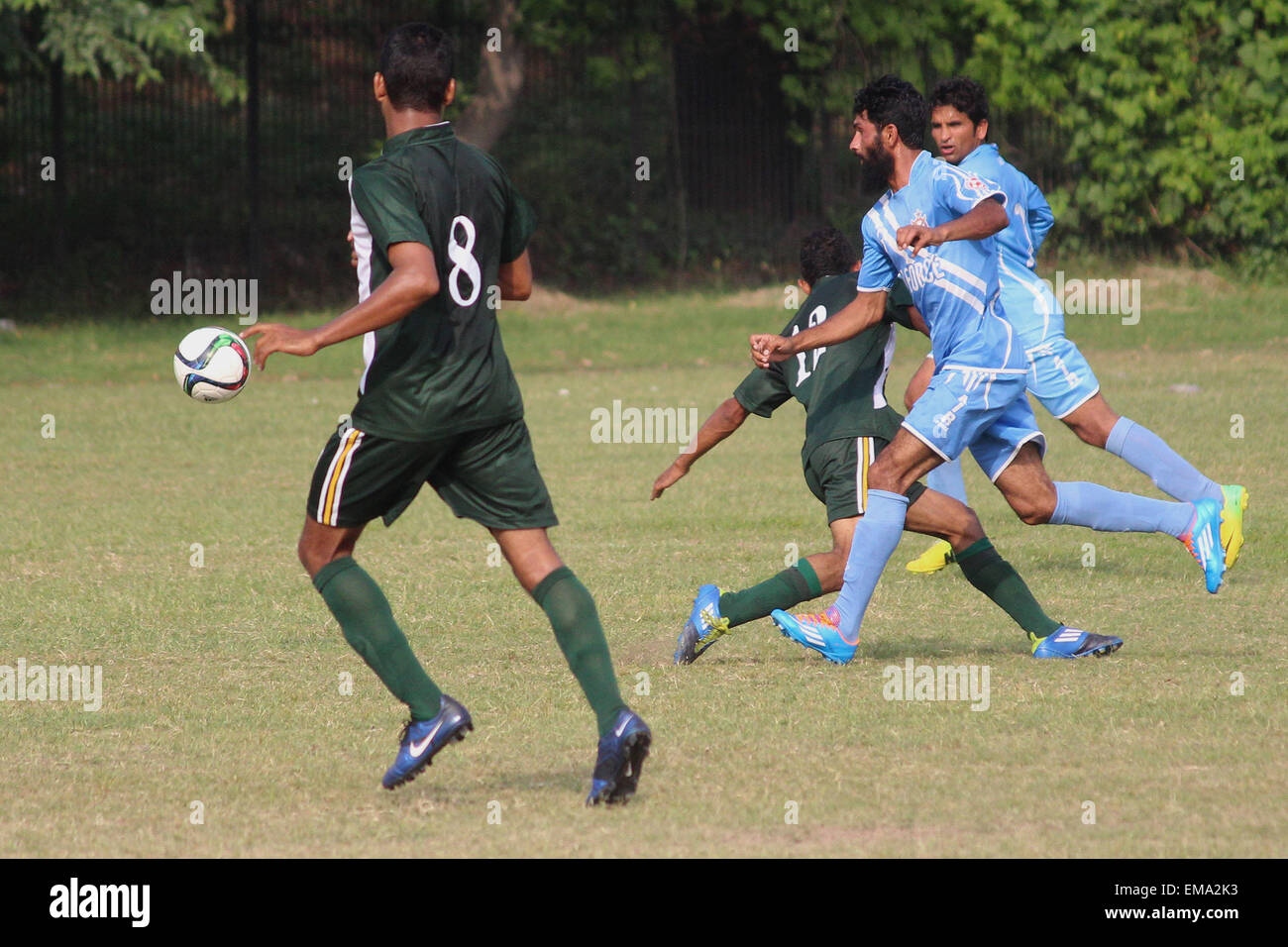 Lahore, Pakistan. 17th Apr, 2015. Pakistani players of HBL & PAF ...