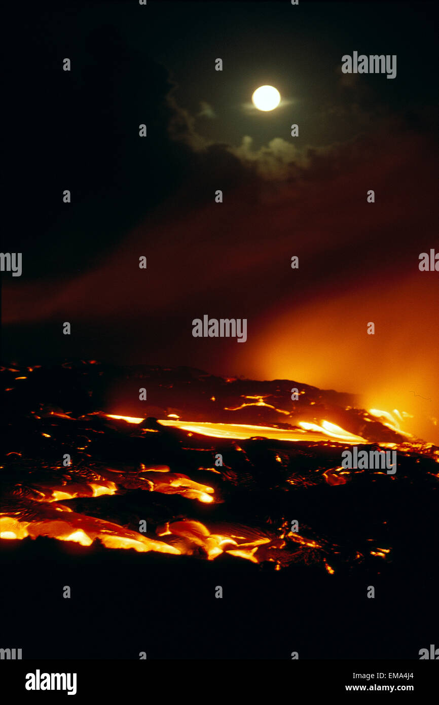 Hawaii, Big Island, Kilauea Volcano, Lava Flows Into Ocean, Hawaii ...