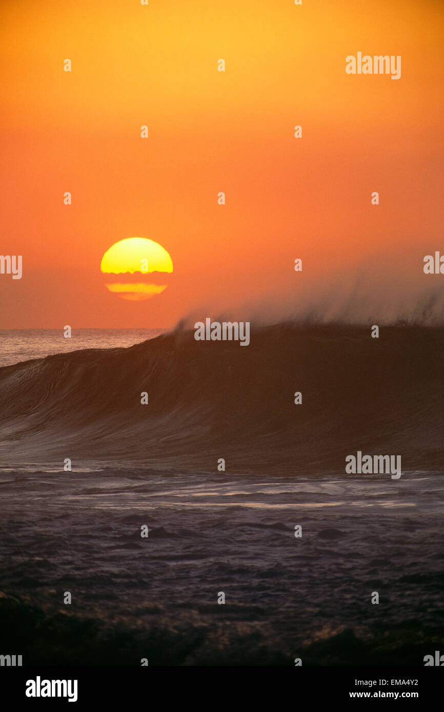 Hawaii, Sunset Over Ocean, Wave Distance, Golden Orange Sunset Sky A31E ...