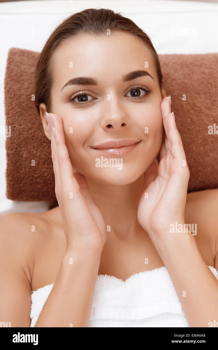Pampering woman hi-res stock photography and images - Alamy