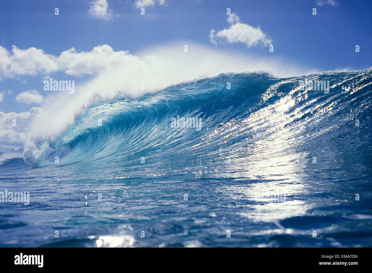 Hawaii, Oahu, North Shore, Pipeline, Big Wave, B1477 Stock Photo - Alamy