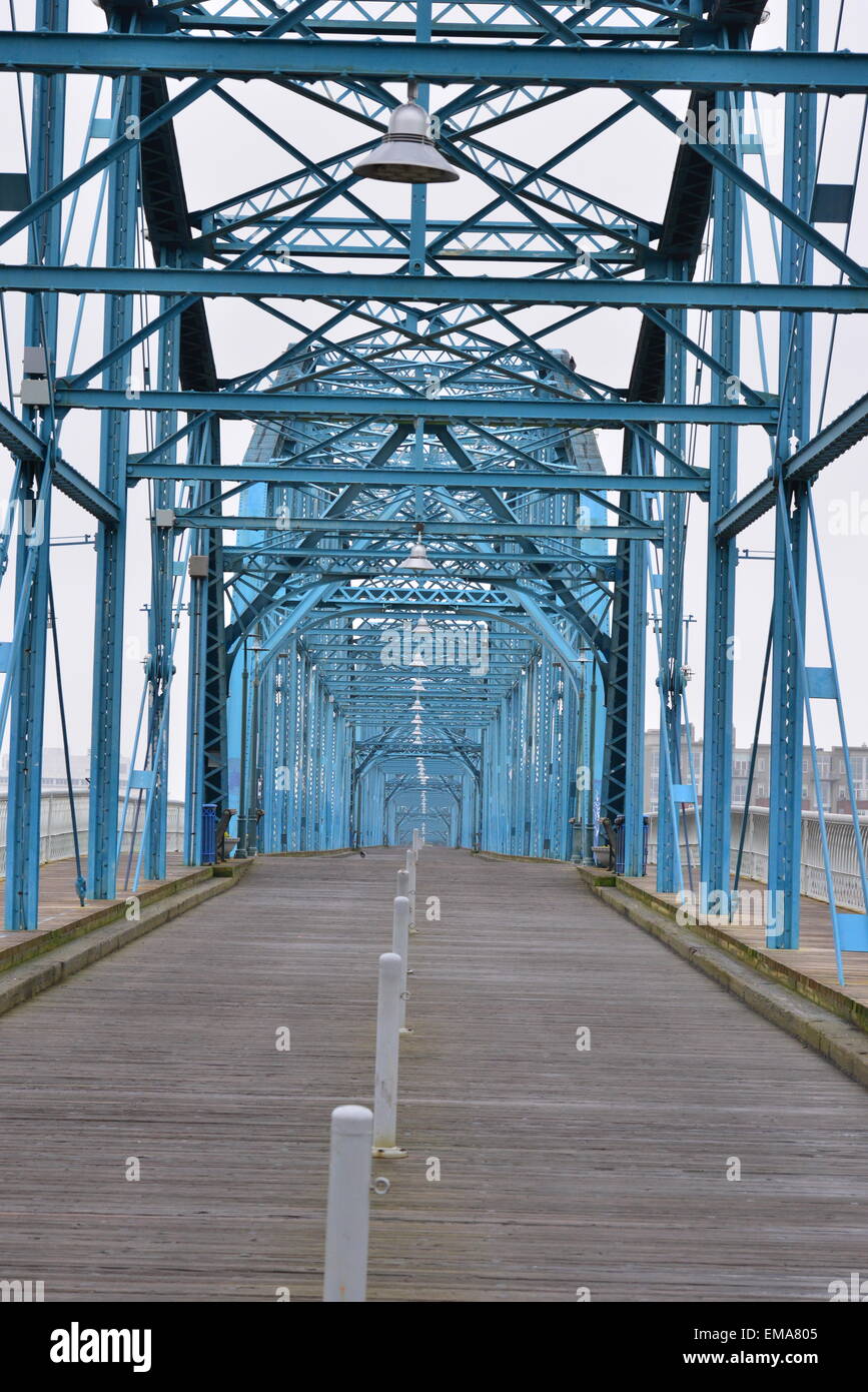Walnut street bridge hi-res stock photography and images - Alamy