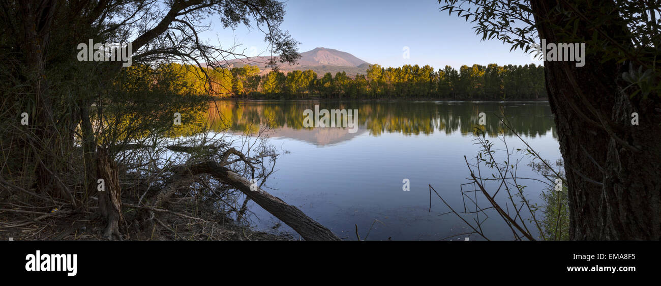 Gurrida lake hi-res stock photography and images - Alamy