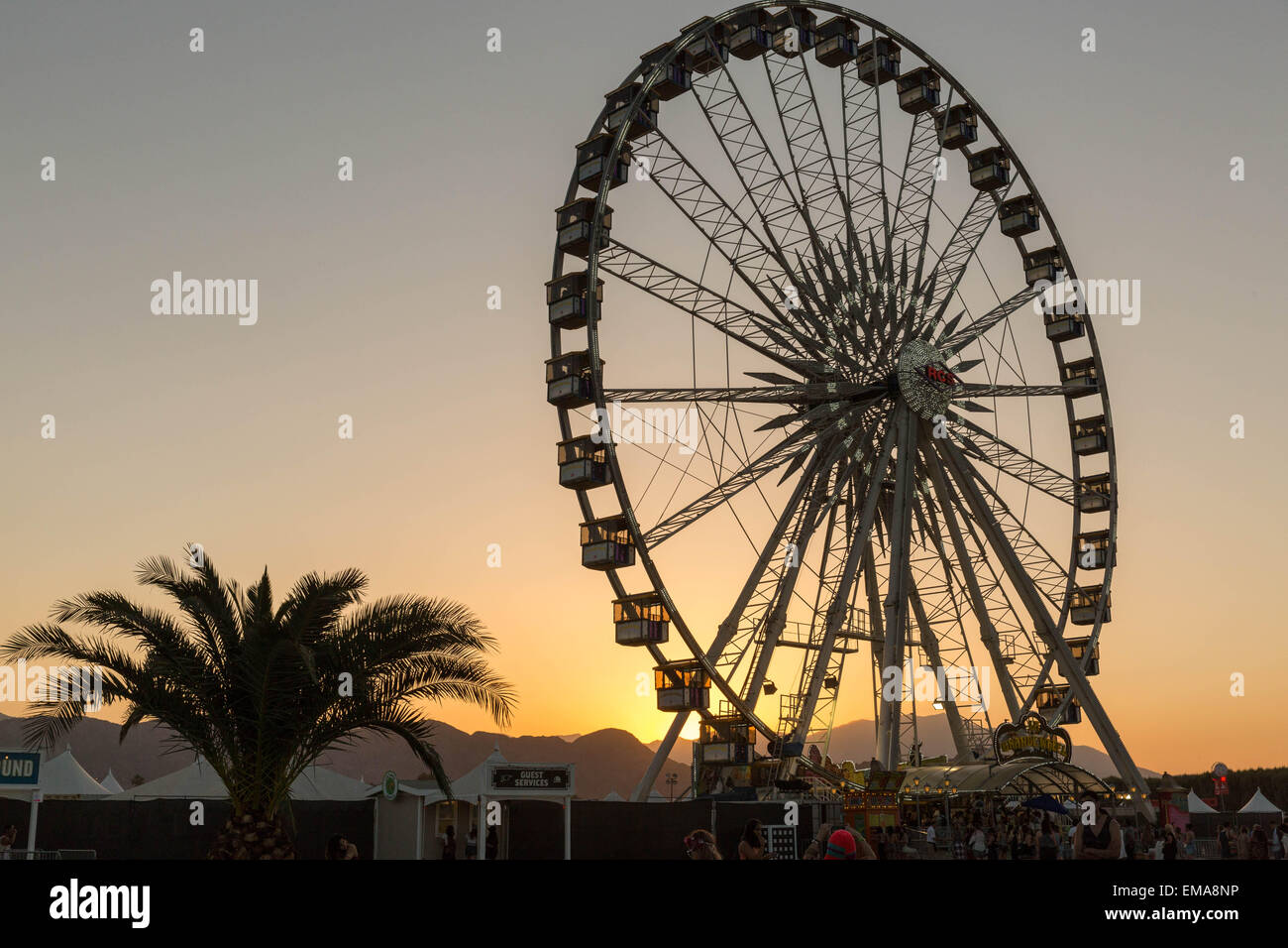 Indio, California, USA. 17th Apr, 2015. Fans ride the ferris wheel at ...