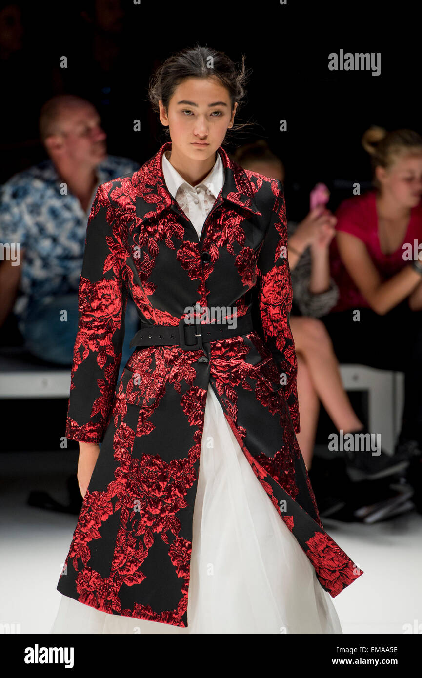 SYDNEY, AUSTRALIA - APRIL 18: Models walk the runway during the 'Best ...