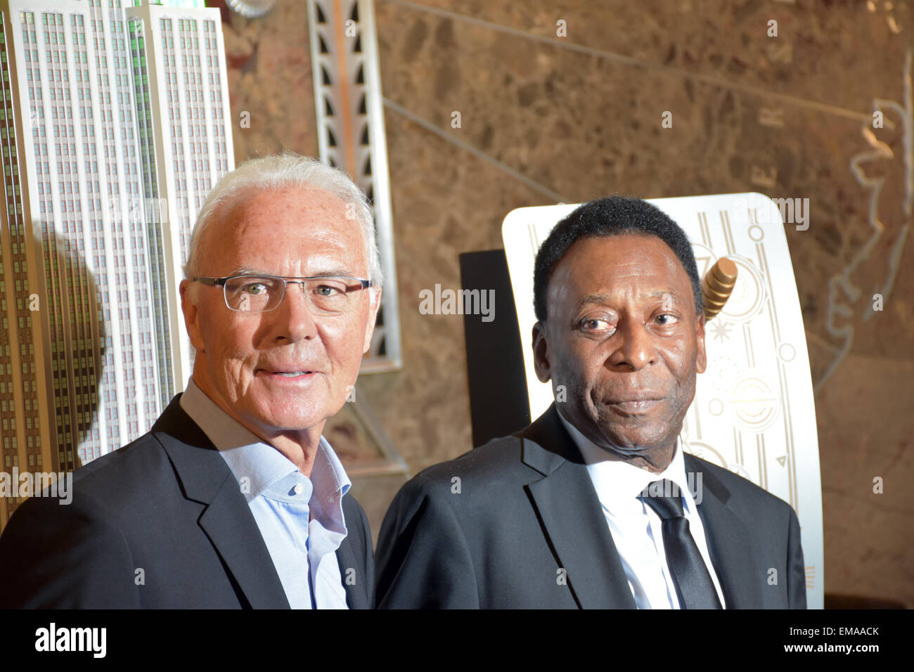 Pele cosmos and franz beckenbauer light the empire state building hi ...
